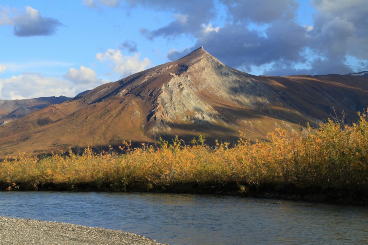 Kobuk Valley & Gates of the Arctic National Parks - Canoe and Hike